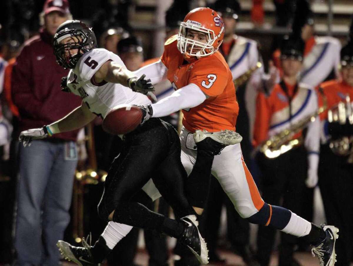 SHSU holds off Montana to reach FCS title game