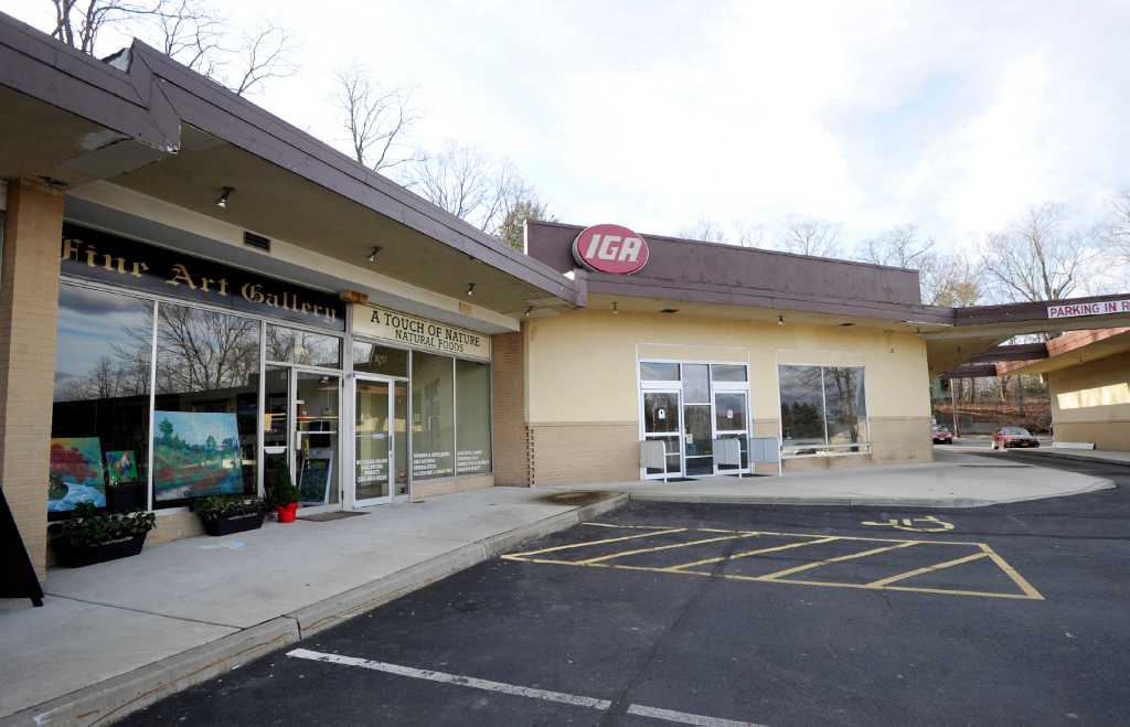 Owner to update Banksville shopping center