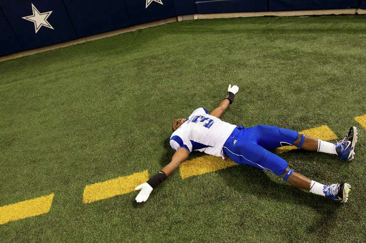 Dekaney knocks off defending champ Cibolo Steele for title