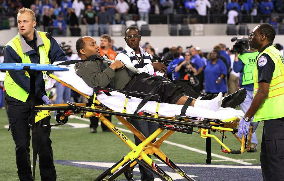 Dekaney coach hit by runaway cart