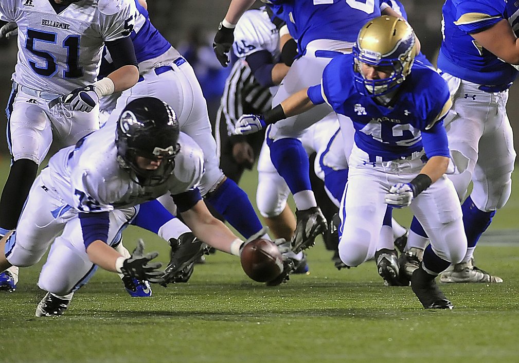 Bellarmine loses state title on late QB sneak