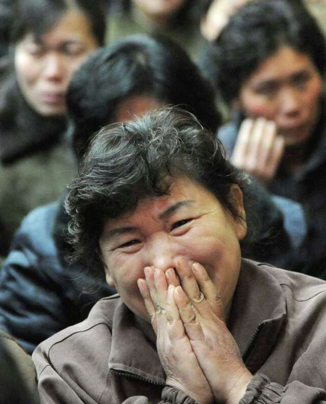 News of the world in photos: Grief for 'Dear Leader' and more