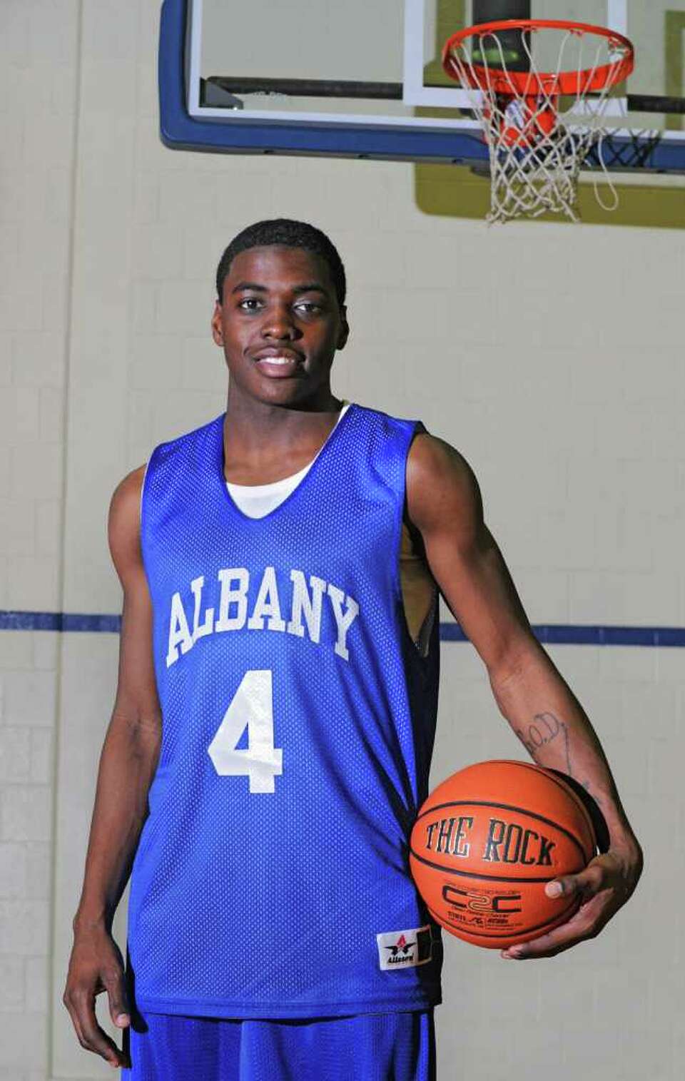Basketball star leaves Albany High
