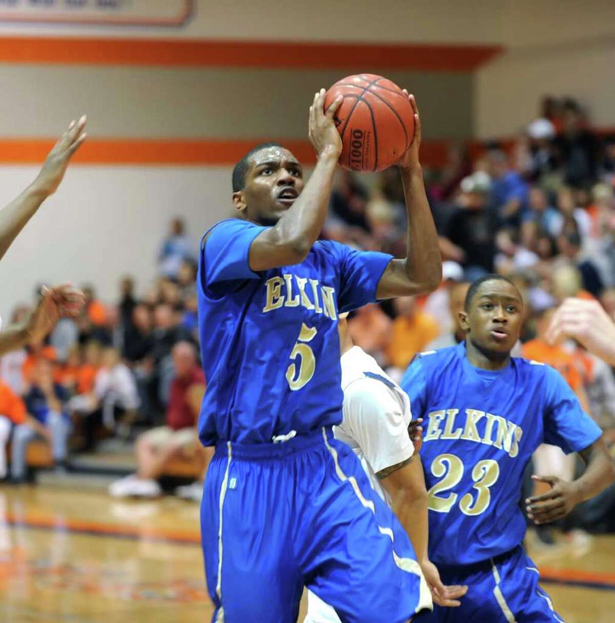 Fort Bend Roundup: Elkins learning from past