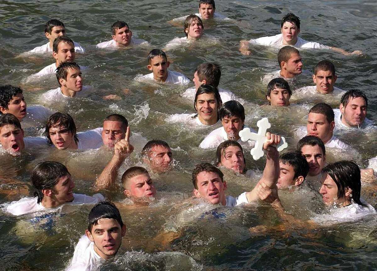 Tarpon Springs Epiphany festival draws crowds