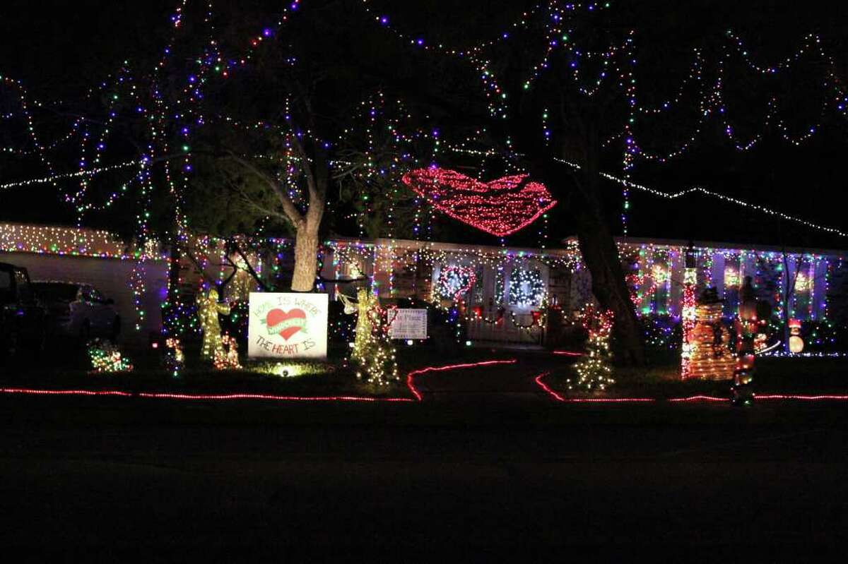 Windcrest residents prepare for 55th annual Light-Up