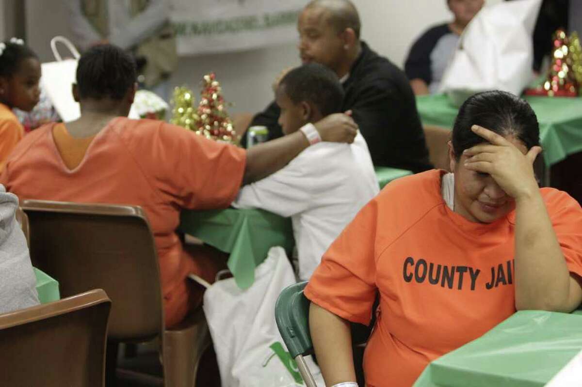Inmate moms get Christmas message