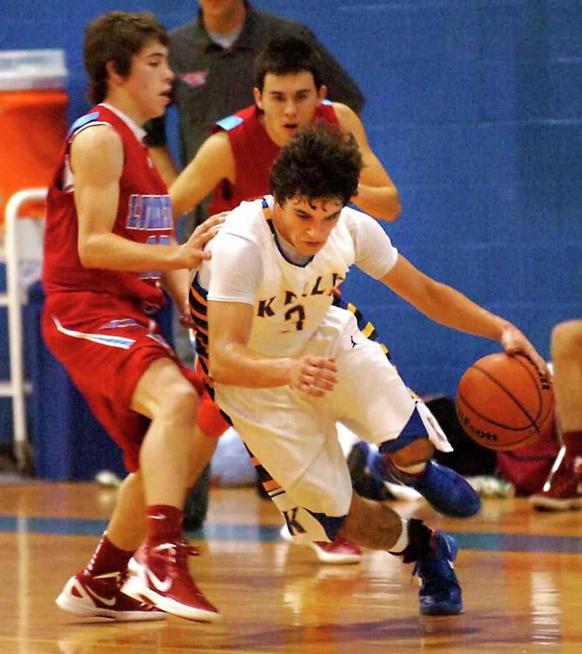 Lumberton comes from behind to defeat Kelly 65-61