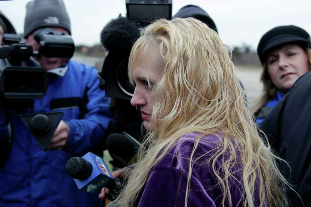 Lawyer asks feds to join LI serial slaying probe