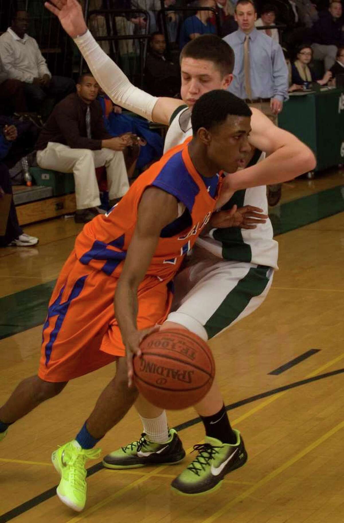 Danbury boys basketball pulls away from New Milford late, stays perfect