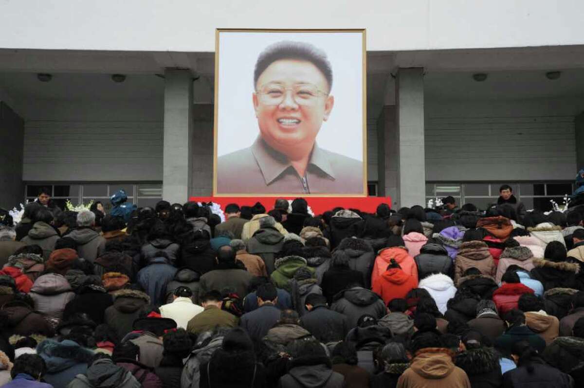 News of the world in photos: Sailor celebrates homecoming, freedom and more