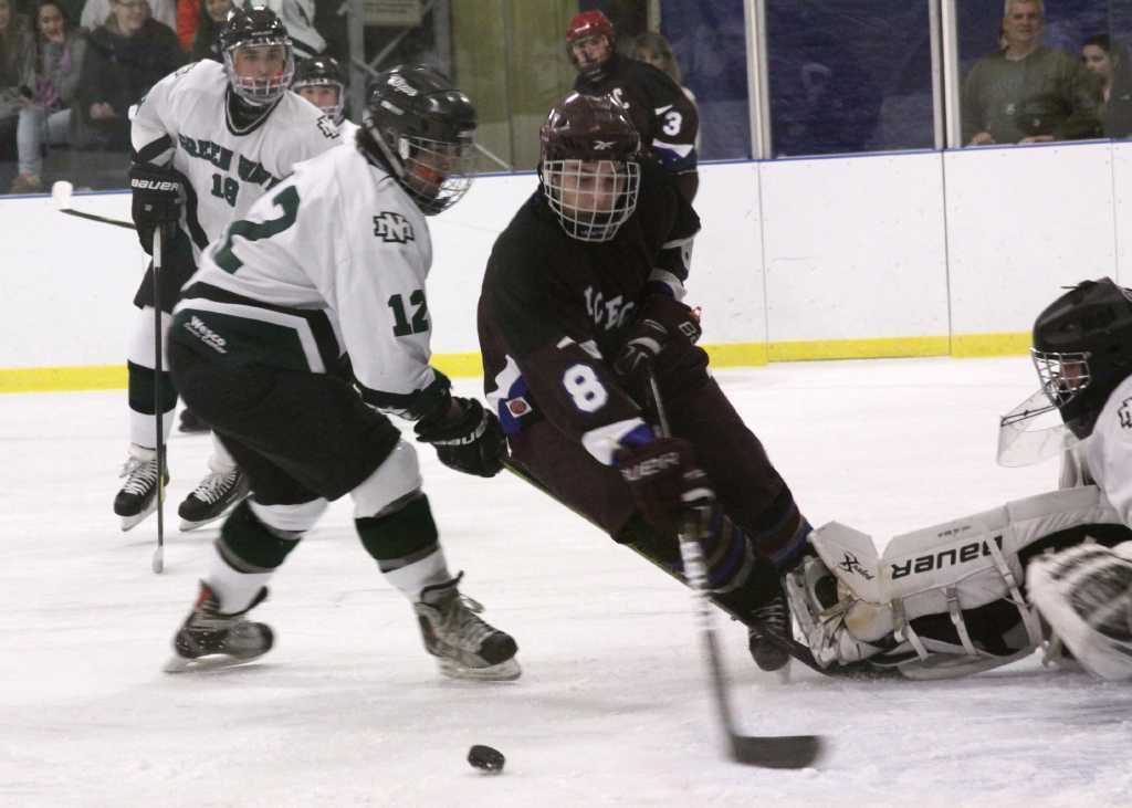 Warren's two goals enough as IceCats hold off Green Wave