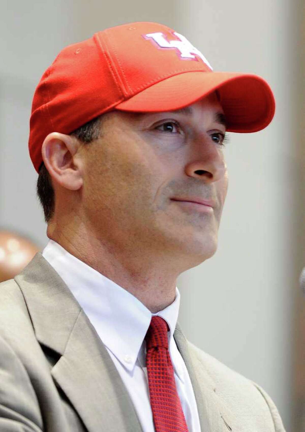 New UH football coach Levine says he's in it for the long haul