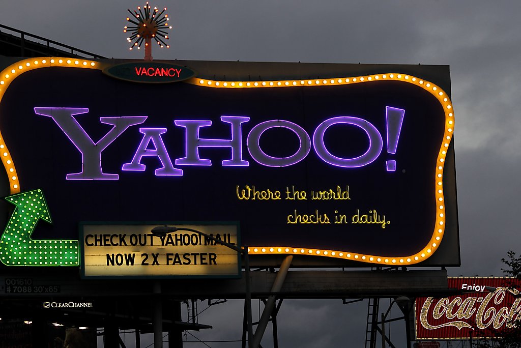 Old Navy picks up ex-Yahoo billboard in S.F.