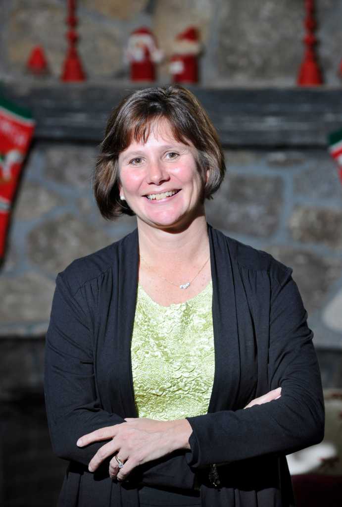 Cos Cob resident brings Christmas to Bronx kids