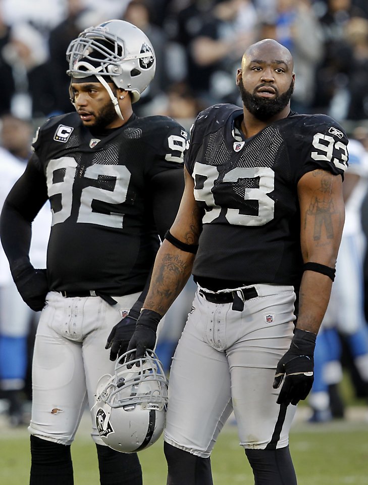 Raiders' Kelly still has his bark