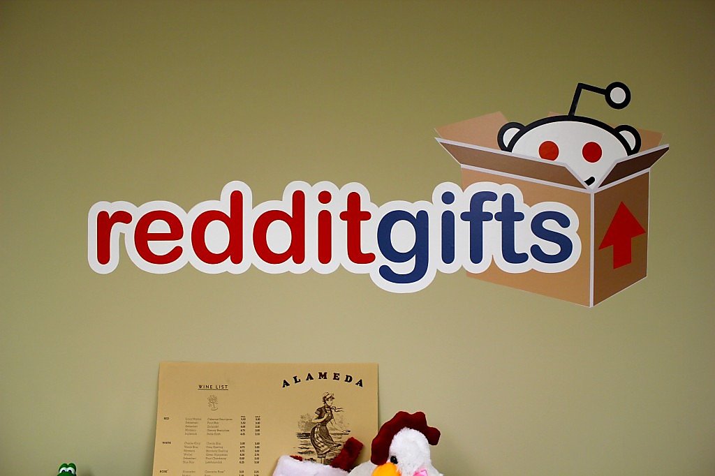 Reddit plays global Secret Santa with strangers