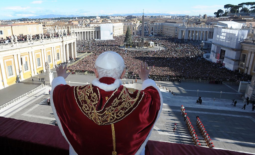 Pope's Christmas message a prayer for peace