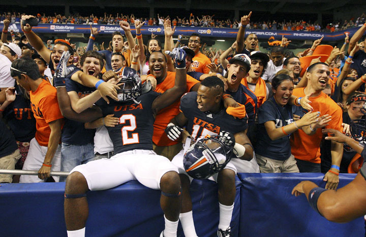 Crowd's roar could favor UTSA, even in WAC