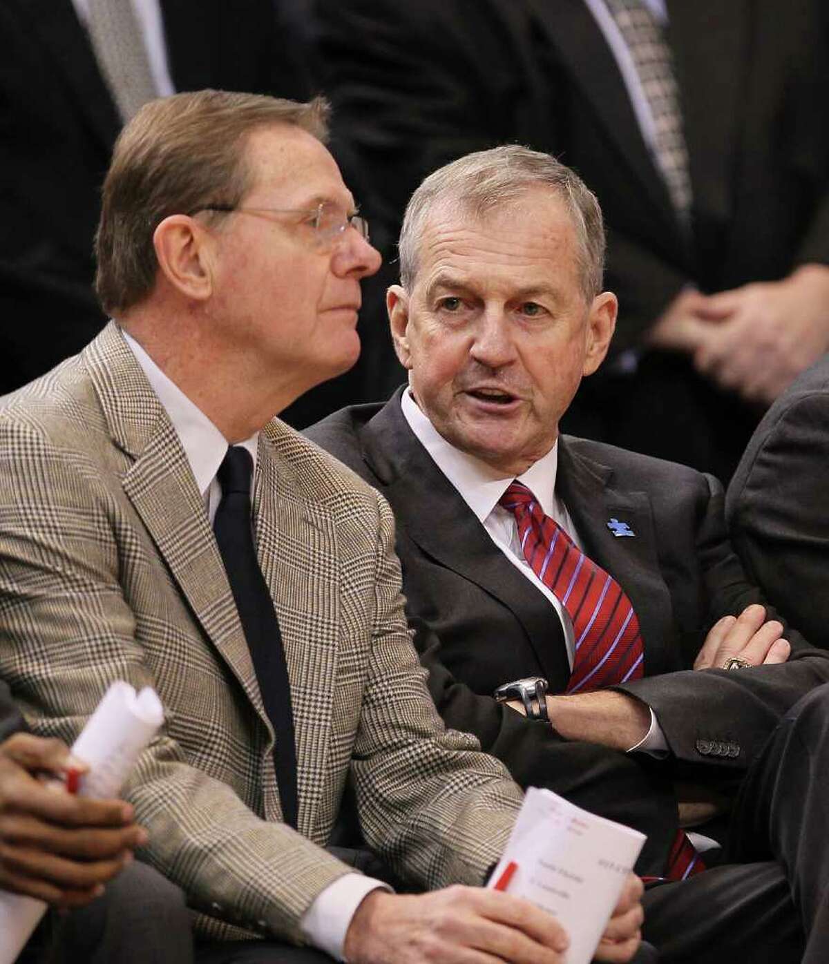 UConn's Calhoun taking leave of absence