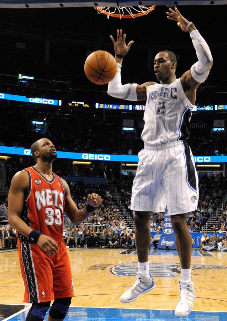 Howard, Magic tough on Nets