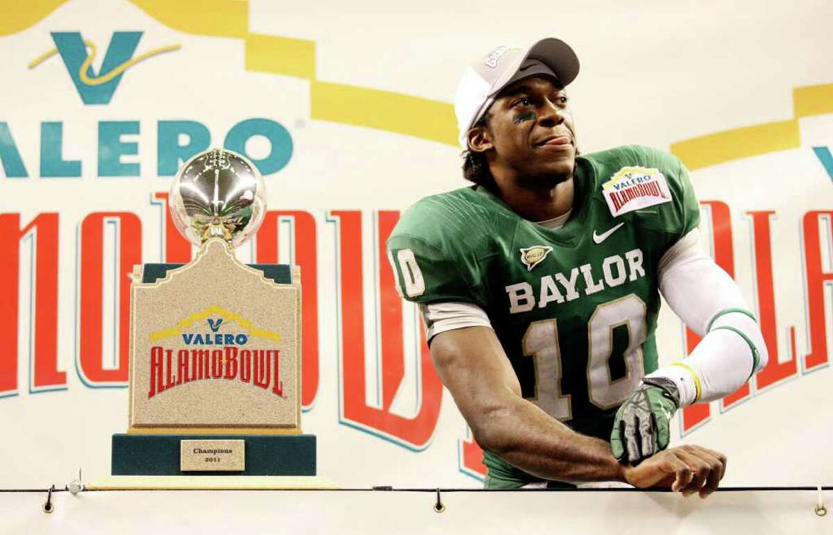 Griffin, Baylor win record-breaking Alamo Bowl 67-56