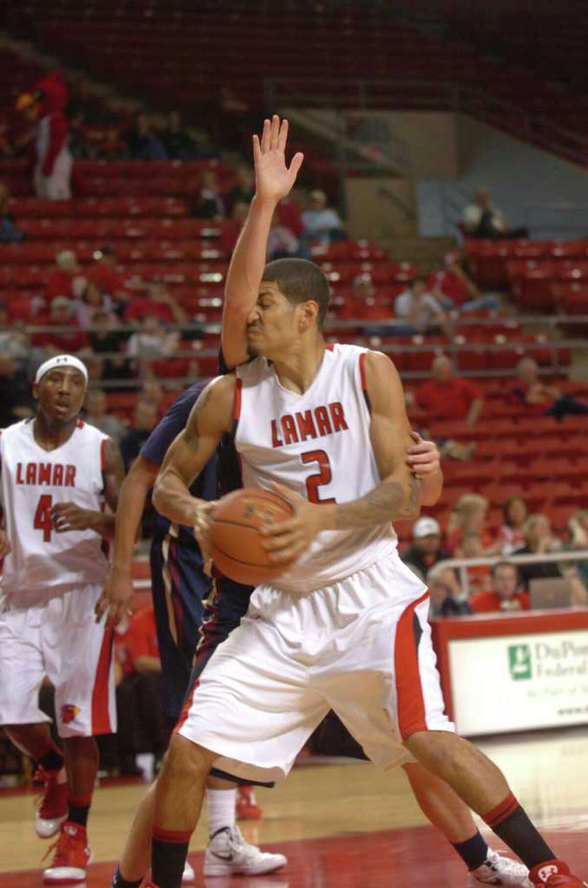 Lamar beats Lyon College
