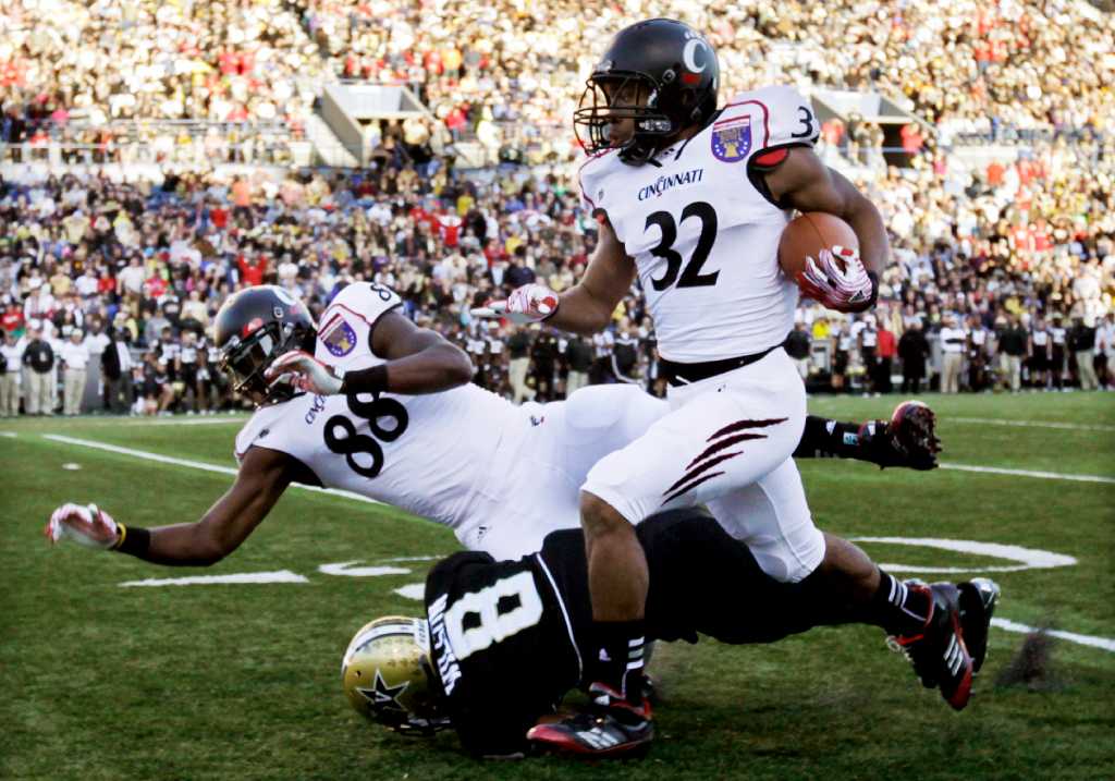 Cincinnati wins Liberty Bowl