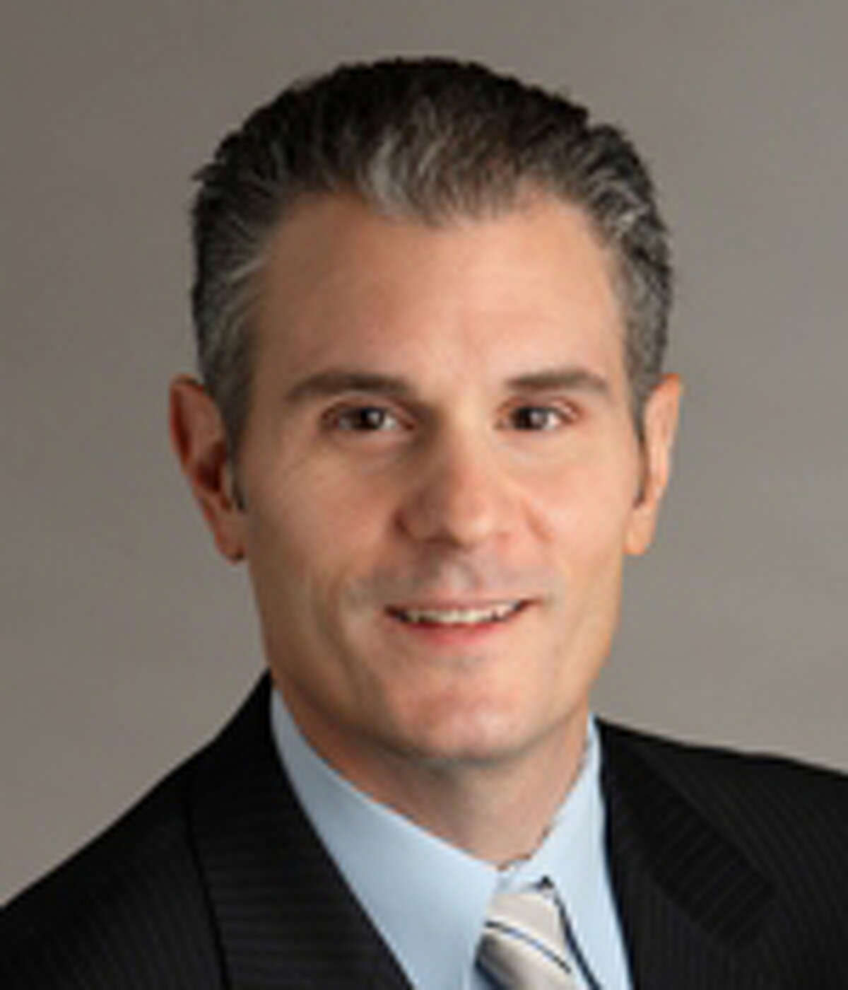 Cuomo taps ex-HUD aide for state's D.C.office