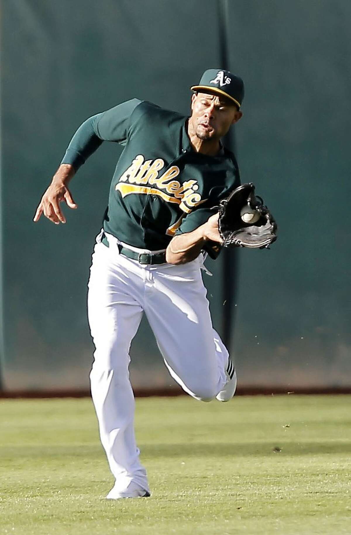 Coco Crisp decides on next team, but won't say