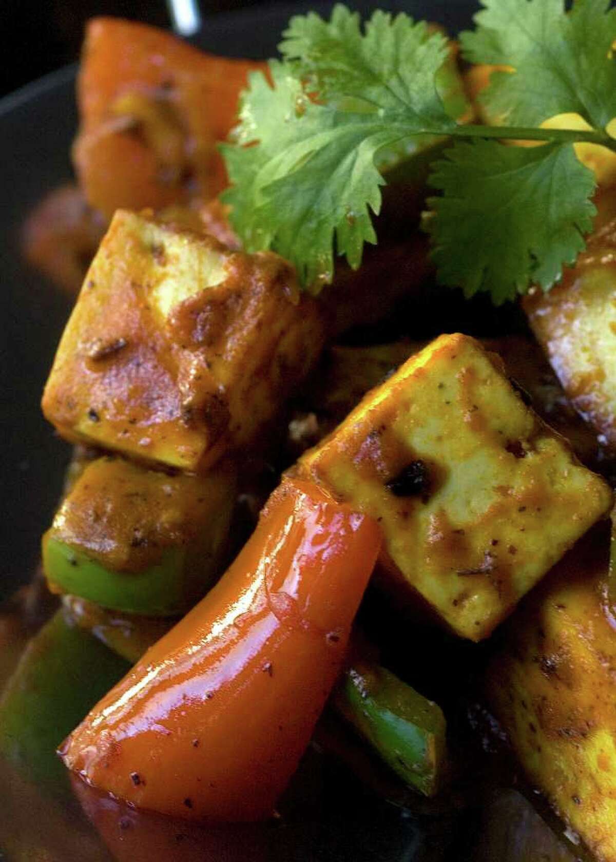 Jaipore: India's exotic cuisine savored in Brewster mansion