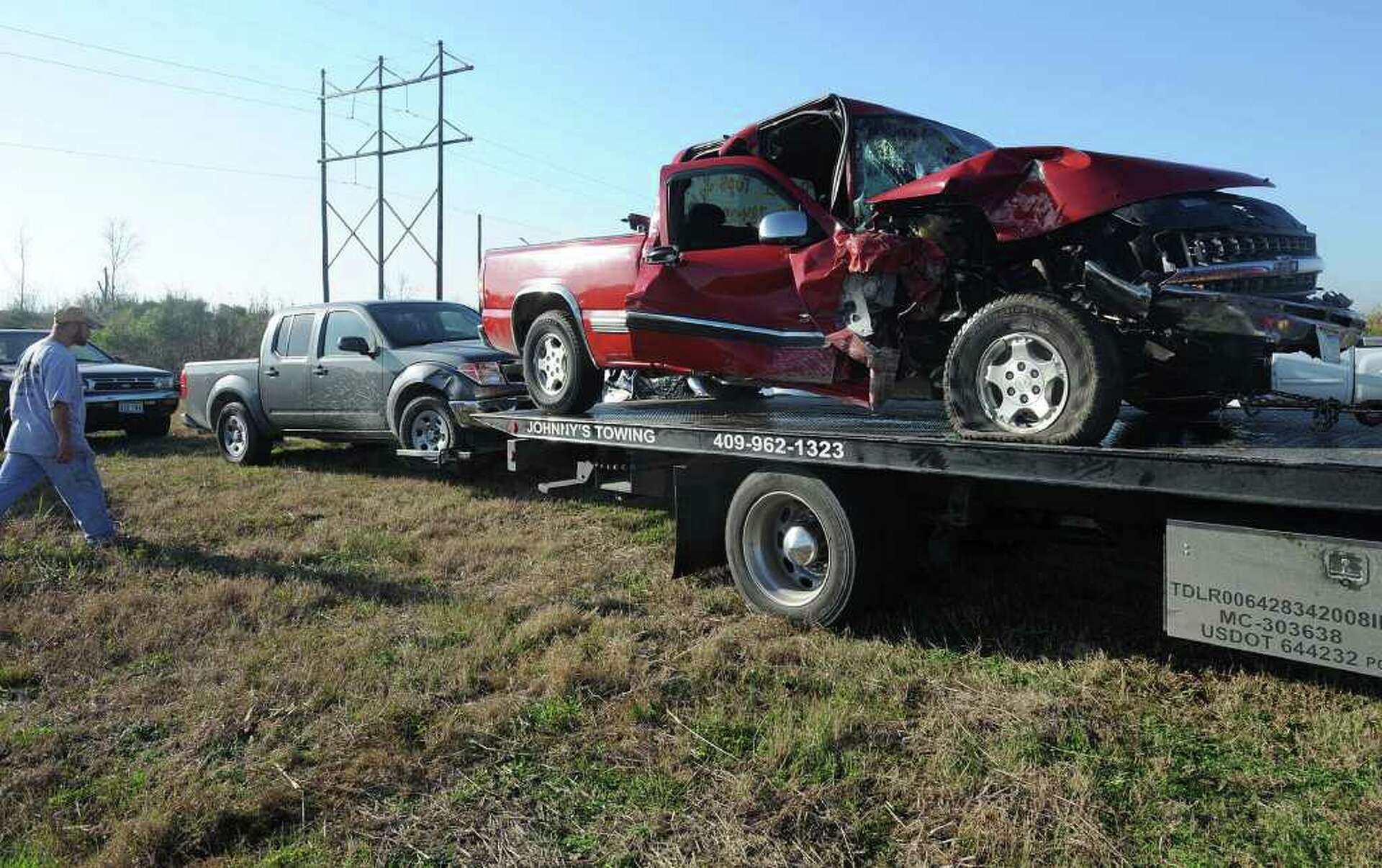 54 injured in estimated 40-vehicle wreck on Texas 73