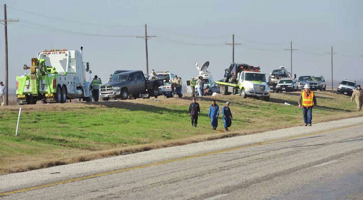 54 injured in estimated 40-vehicle wreck on Texas 73
