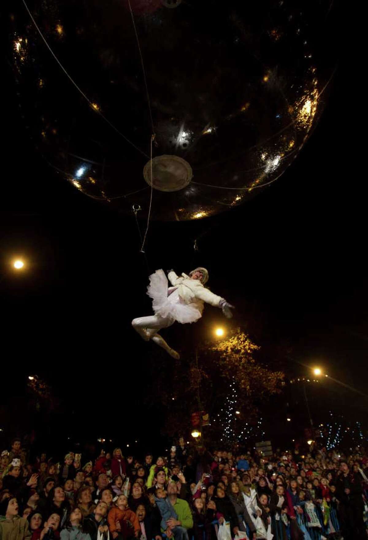 News of the world in photos: Mubarak on trial and more