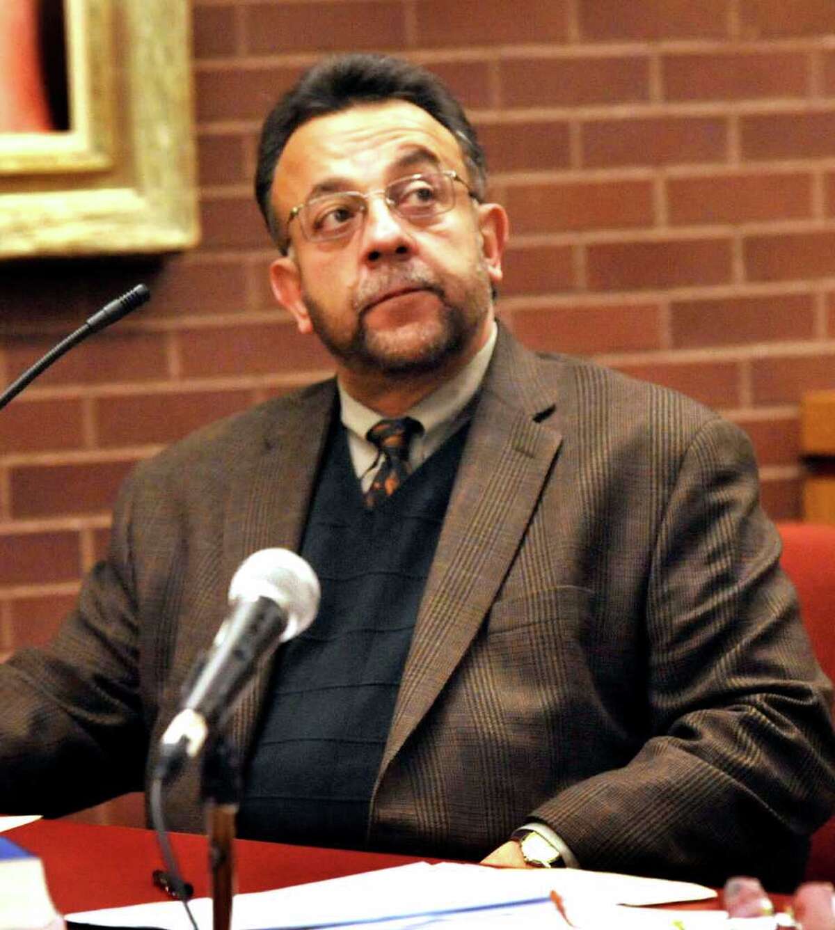 Third juror chosen in DaSilva manslaughter trial