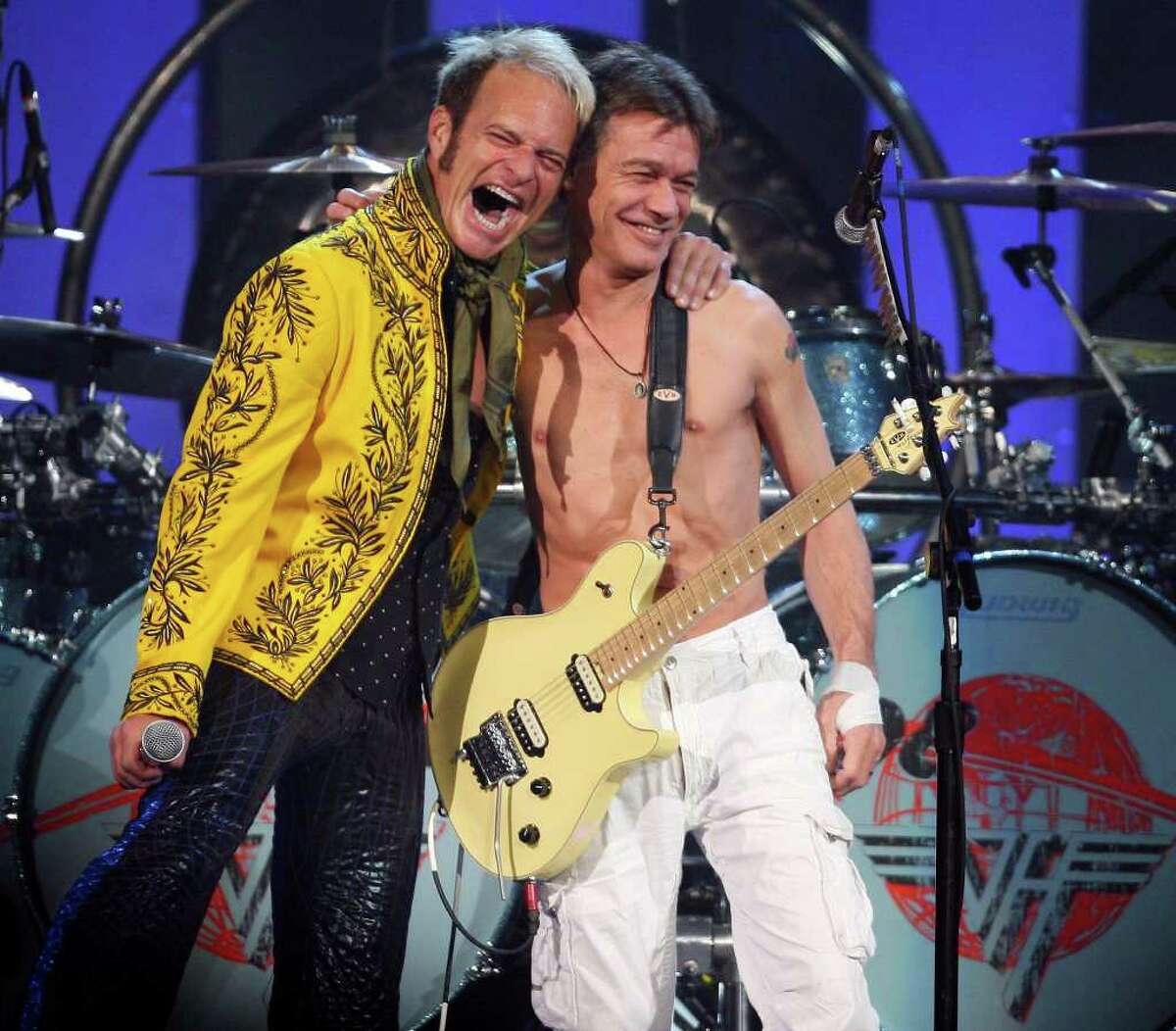 Reformed Van Halen performs intimate NYC gig