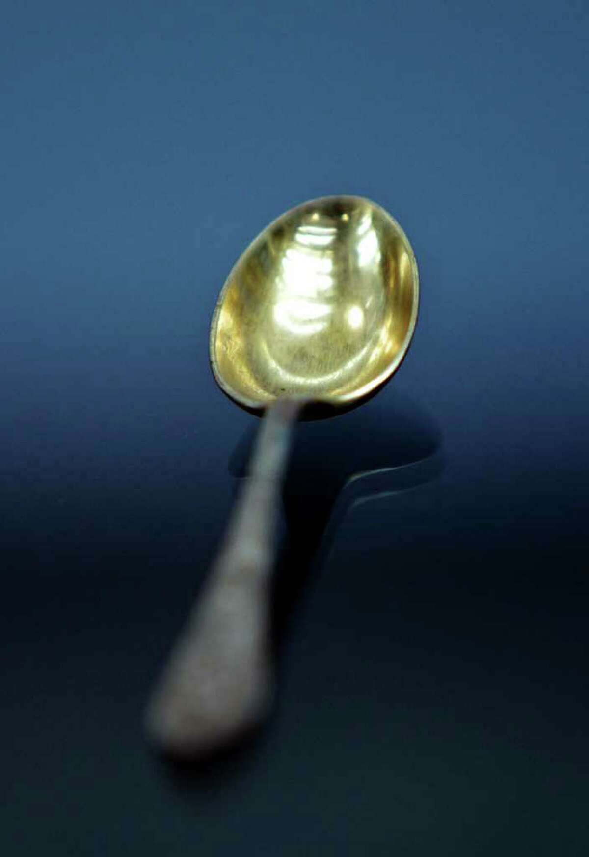 Massive trove of Titanic artifacts up for auction