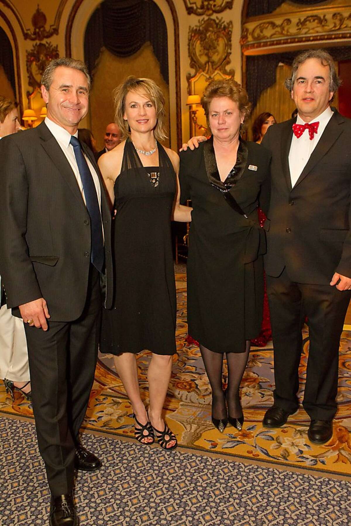 Hob Nob on the Hill aids St. Francis Hospital