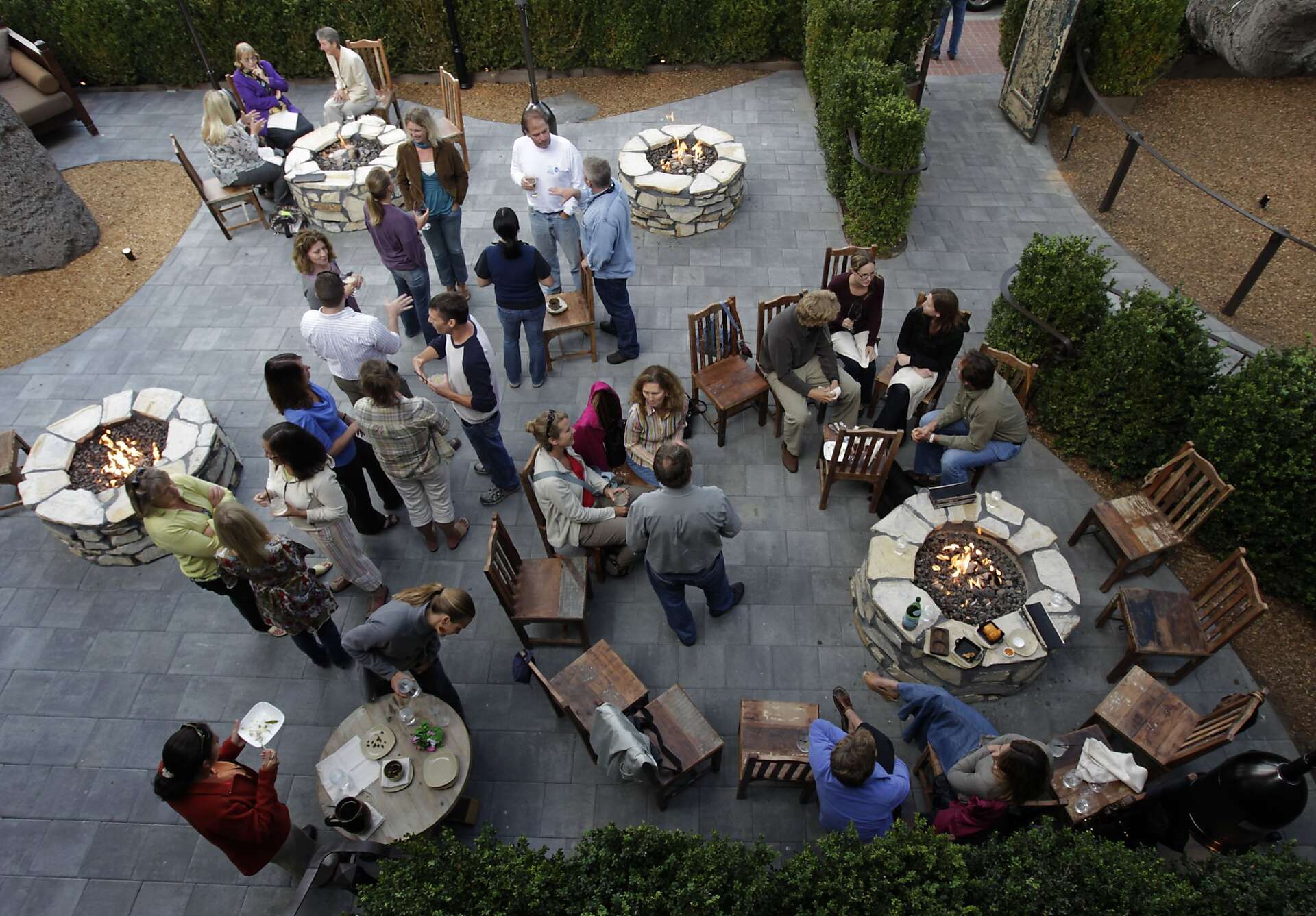 1833 review: Great setting, food in Monterey