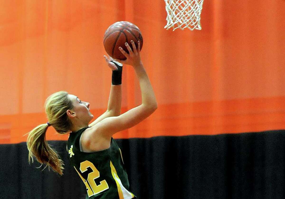 Griffin leads Trinity's defensive charge in win at Stamford