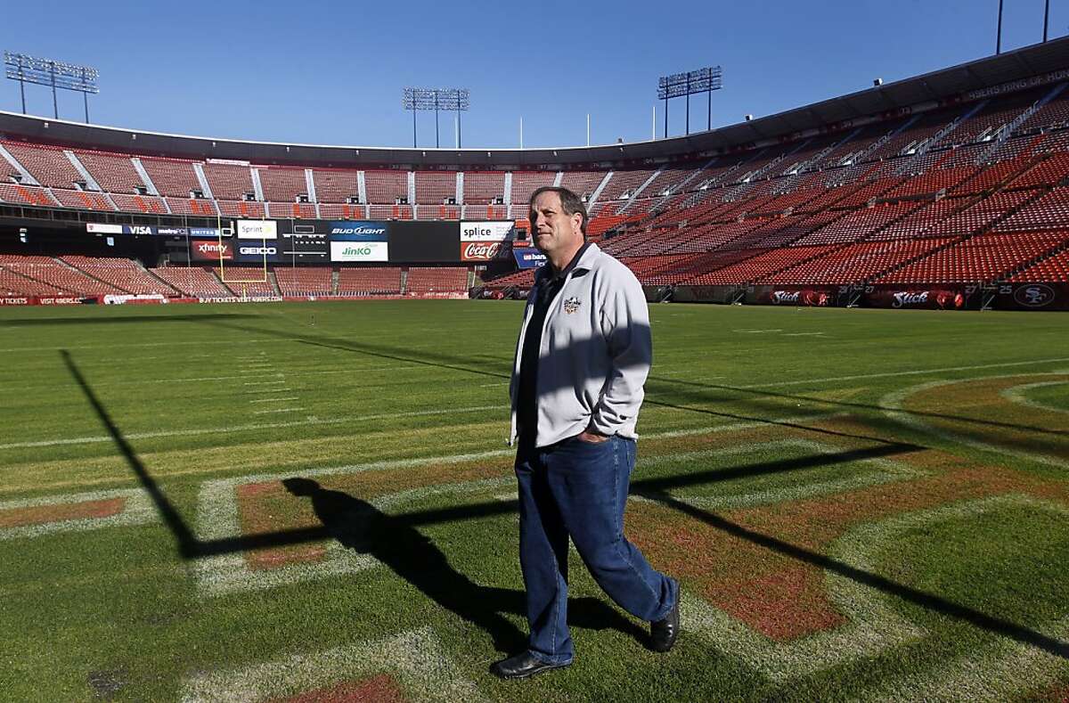 49ers: 30 years ago, photographer caught The Catch