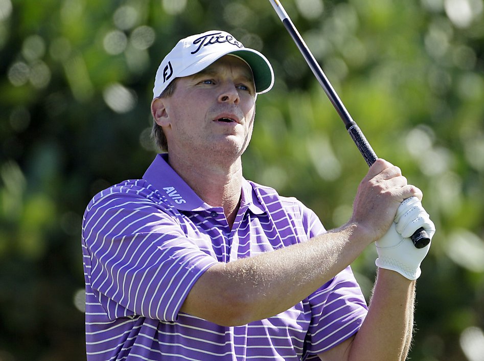 Steve Stricker maintains 5-shot lead in Hawaii