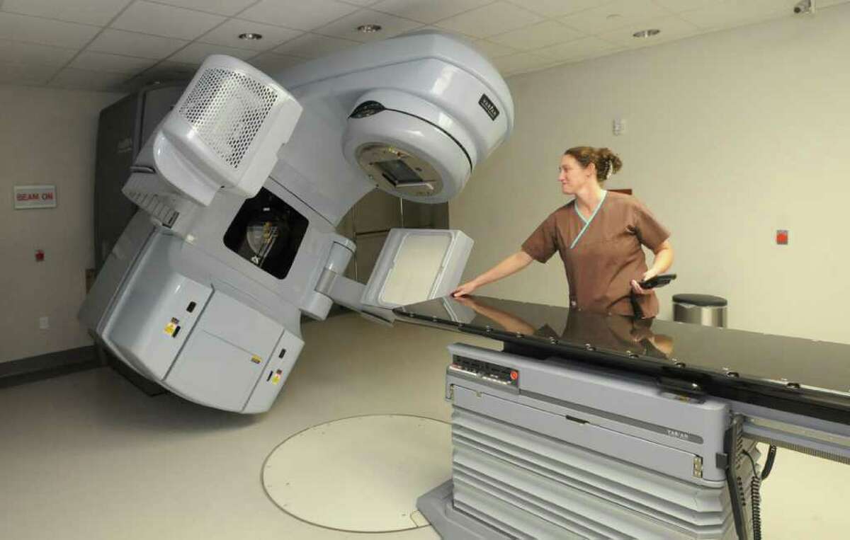 New Altus Cancer Center opens today