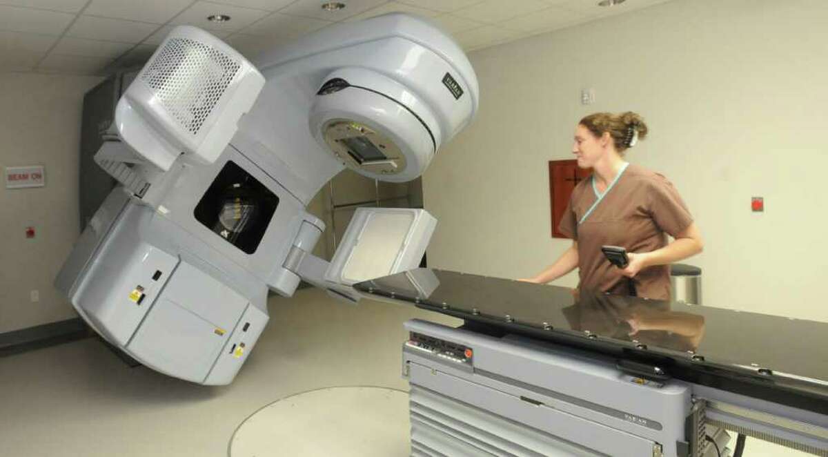 New Altus Cancer Center opens today