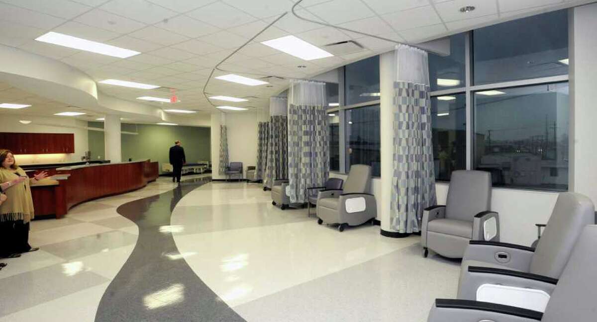 New Altus Cancer Center opens today