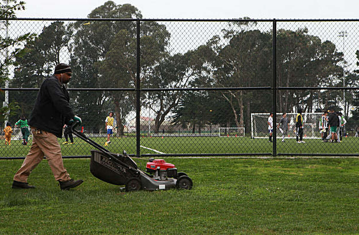 Artificial turf study: Abrasions only health risk