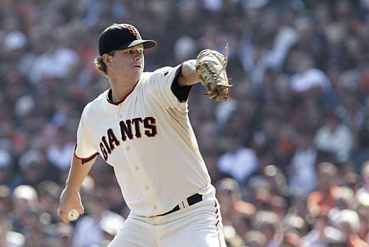 Matt Cain pitches S.F. Giants into NLCS lead