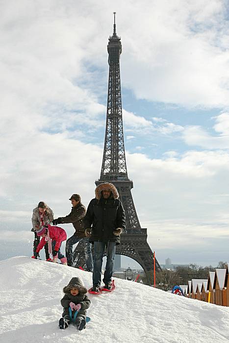 Heavy snow, ice strand travelers throughout Europe