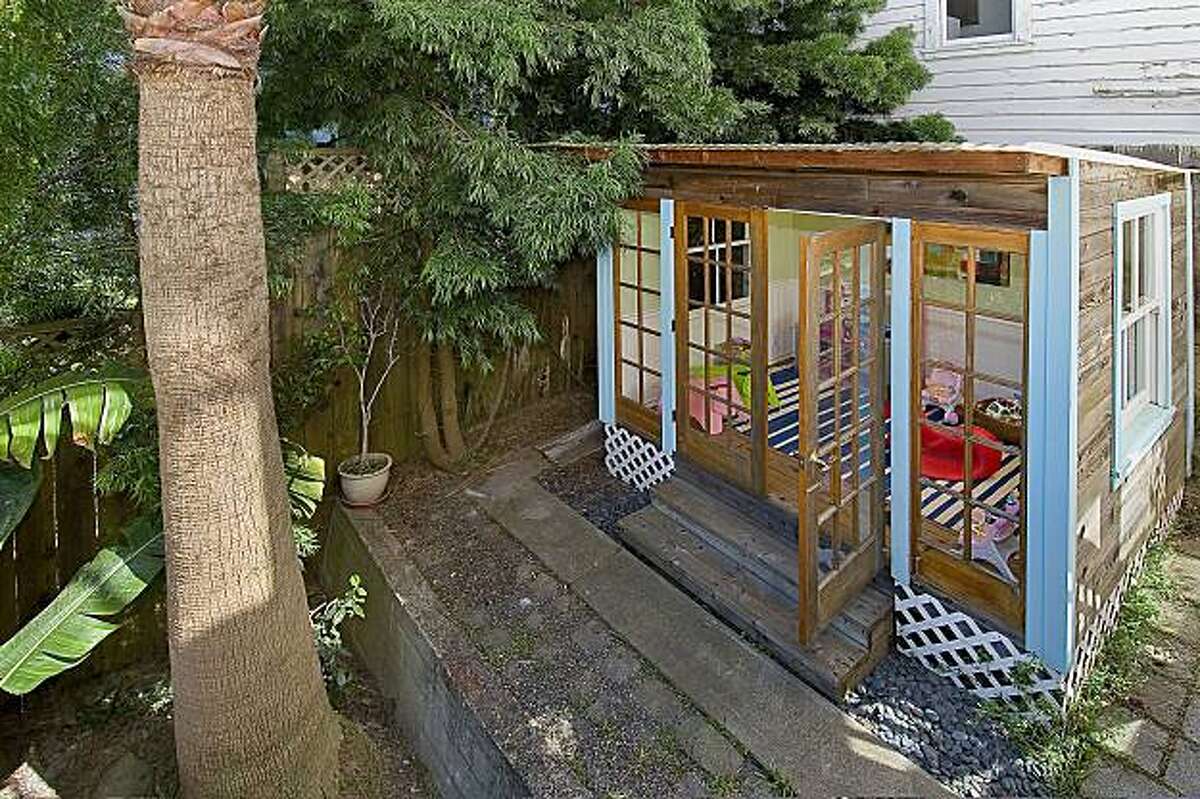 Noe Valley with detached art studio