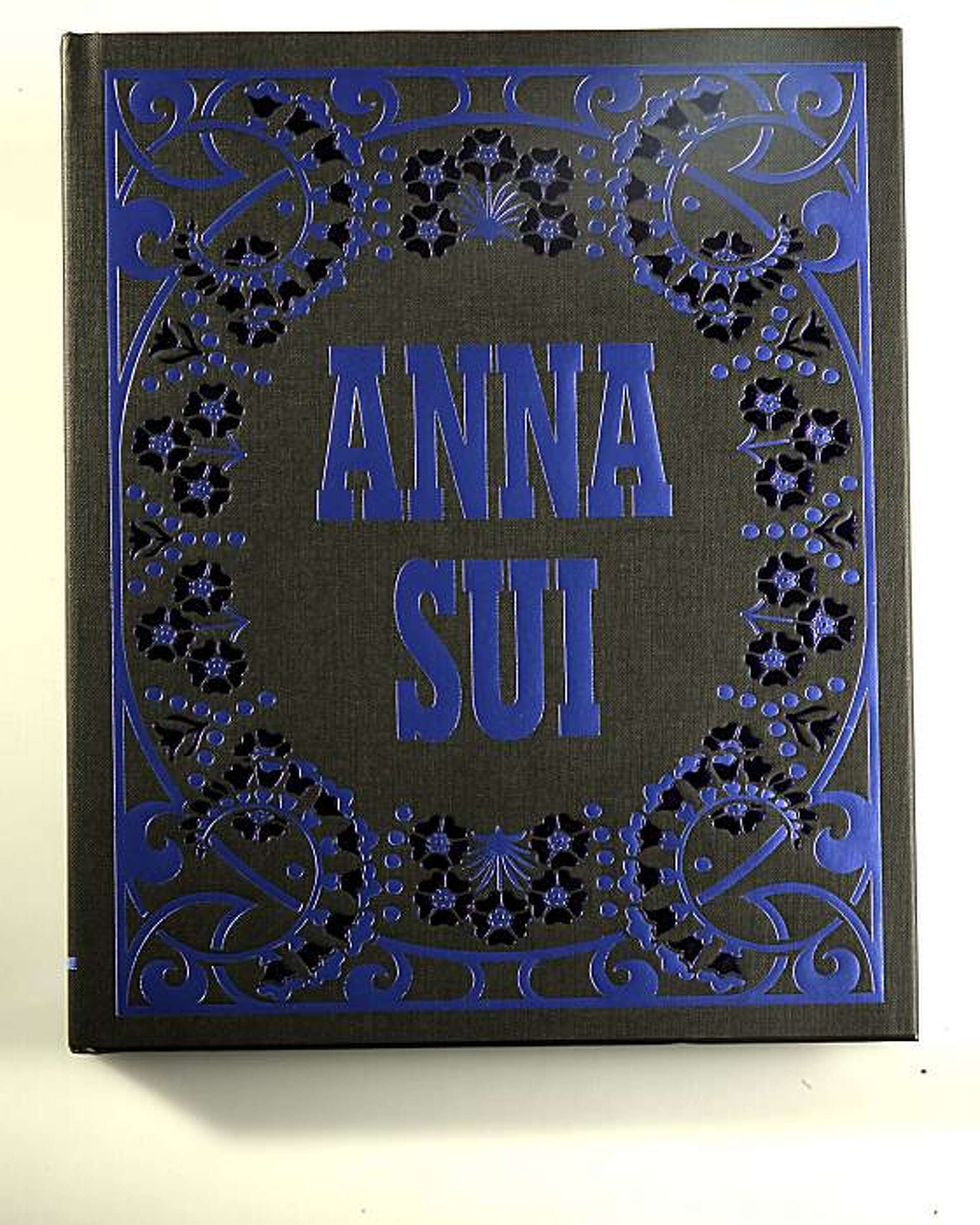 Fashion books for gift giving